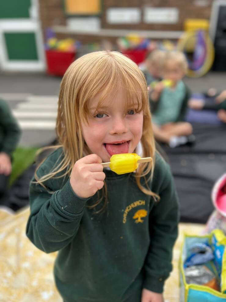‘Brilliant Balloons’ – Overchurch Infant School